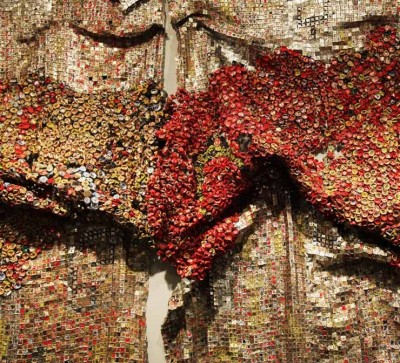 El Anatsui Shows Both “Gravity and Grace” in New York | Brooklyn Street Art