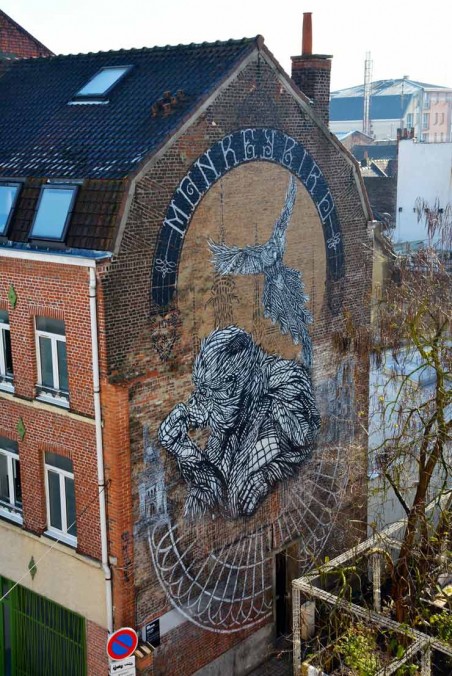 Monkey Bird Crew in Lille, France and Their Largest Monkey/Bird Stencil ...