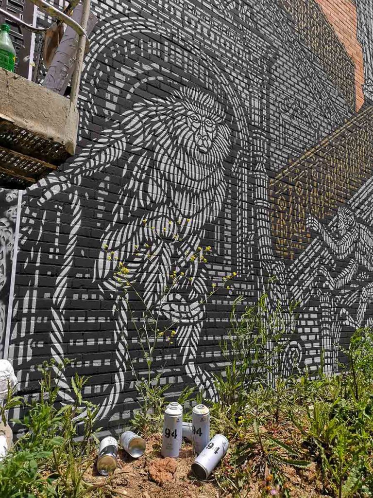 Monkey Bird: “L’ouvreur de Chemins” Celebrates a Cathedral’s 800th in ...