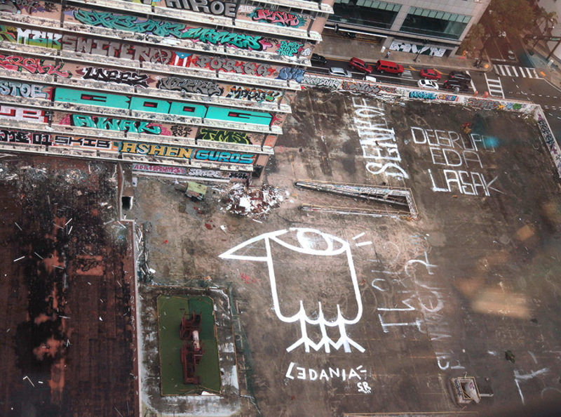 Graffiti Tower Unleashed: An Overnight Sensation During Art Basel Miami ...