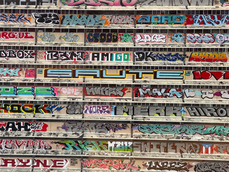 Graffiti Tower Unleashed: An Overnight Sensation During Art Basel Miami ...